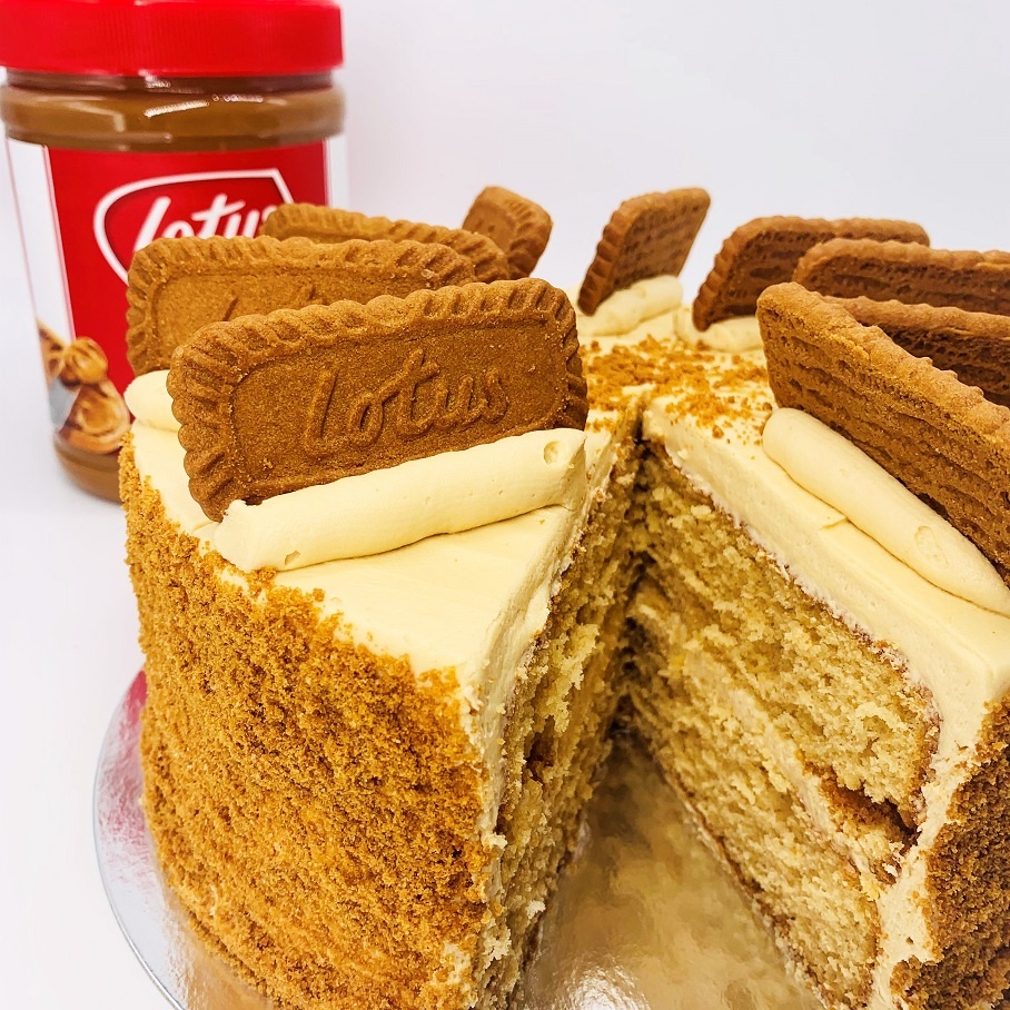 Lotus Biscoff Cake (10 Large Slices)