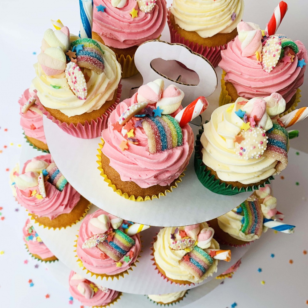 Luxury Cupcake Tower (30 Cupcakes)